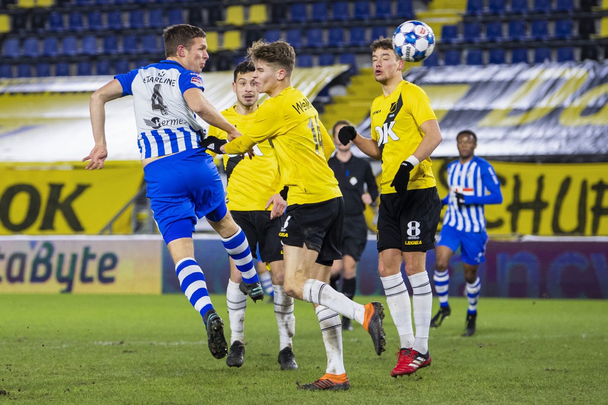 Nipte nederlaag voor FC Eindhoven in Breda - FC Eindhoven