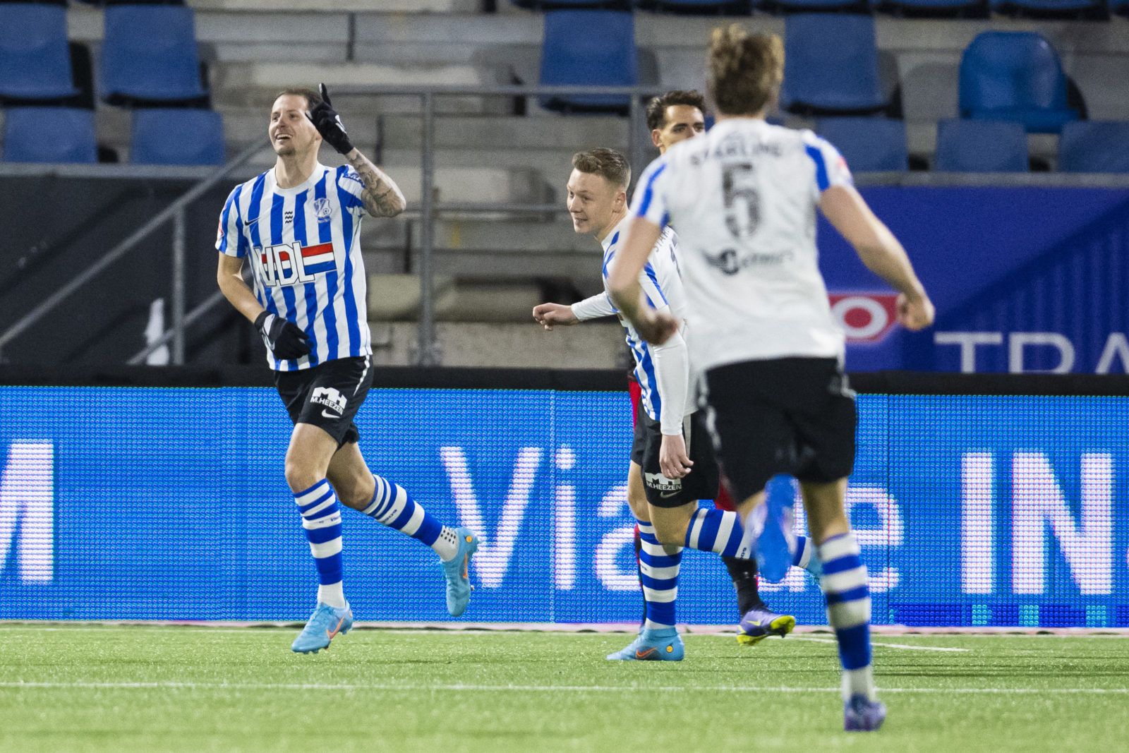 FCE bindt ook Excelsior aan de zegekar - FC Eindhoven FCE bindt ook Excelsior aan de zegekar - FC Eindhoven