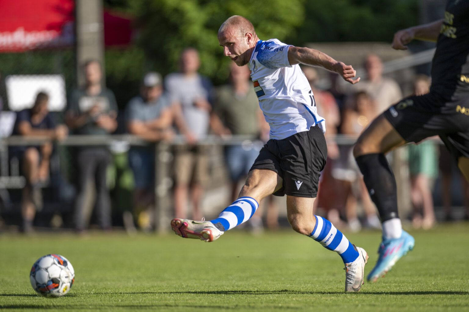 Lierse K. met 3-1 te sterk voor Blauwwitten - FC Eindhoven