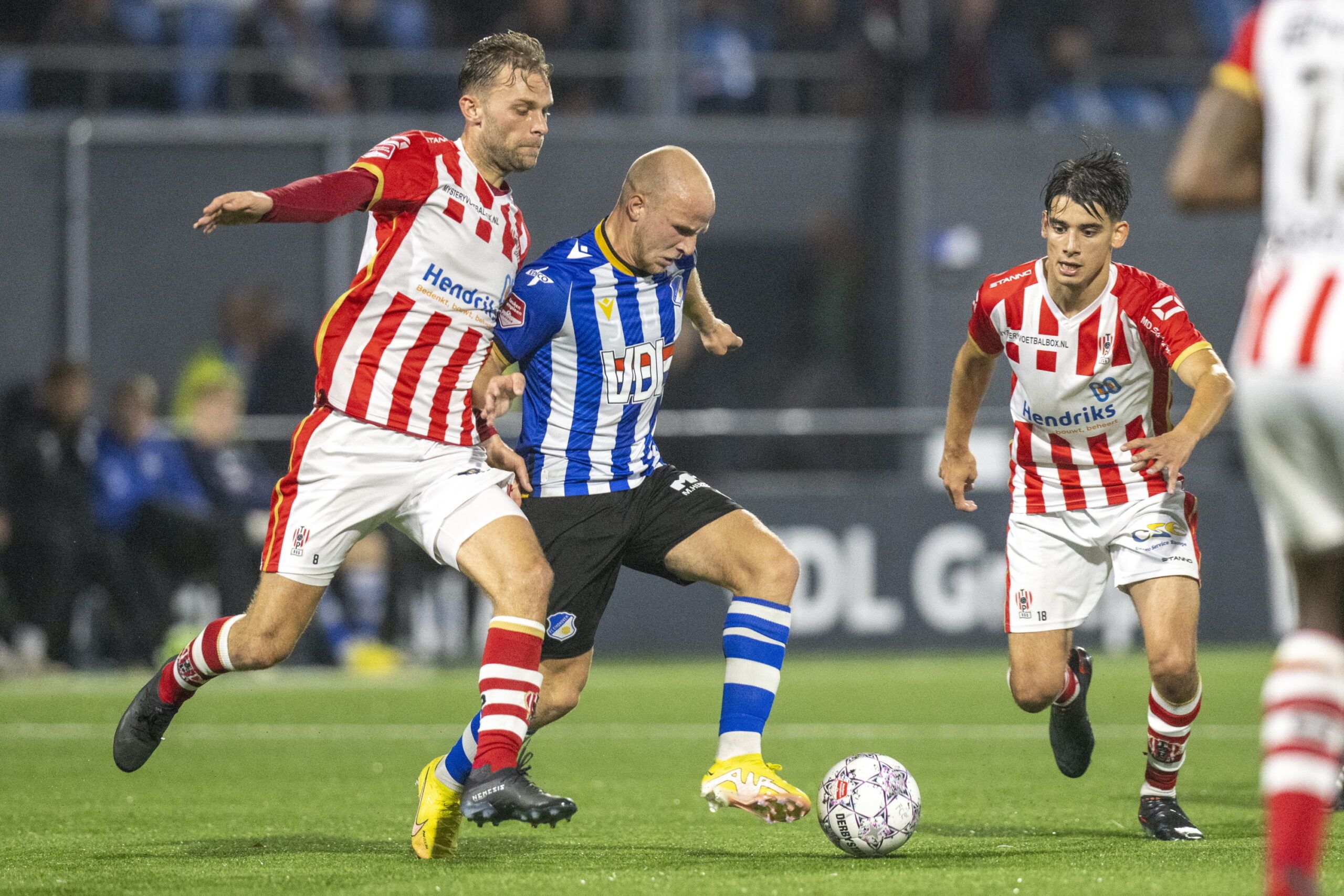Blauwwitten in Brabantse onderonsje tegen TOP Oss - FC Eindhoven