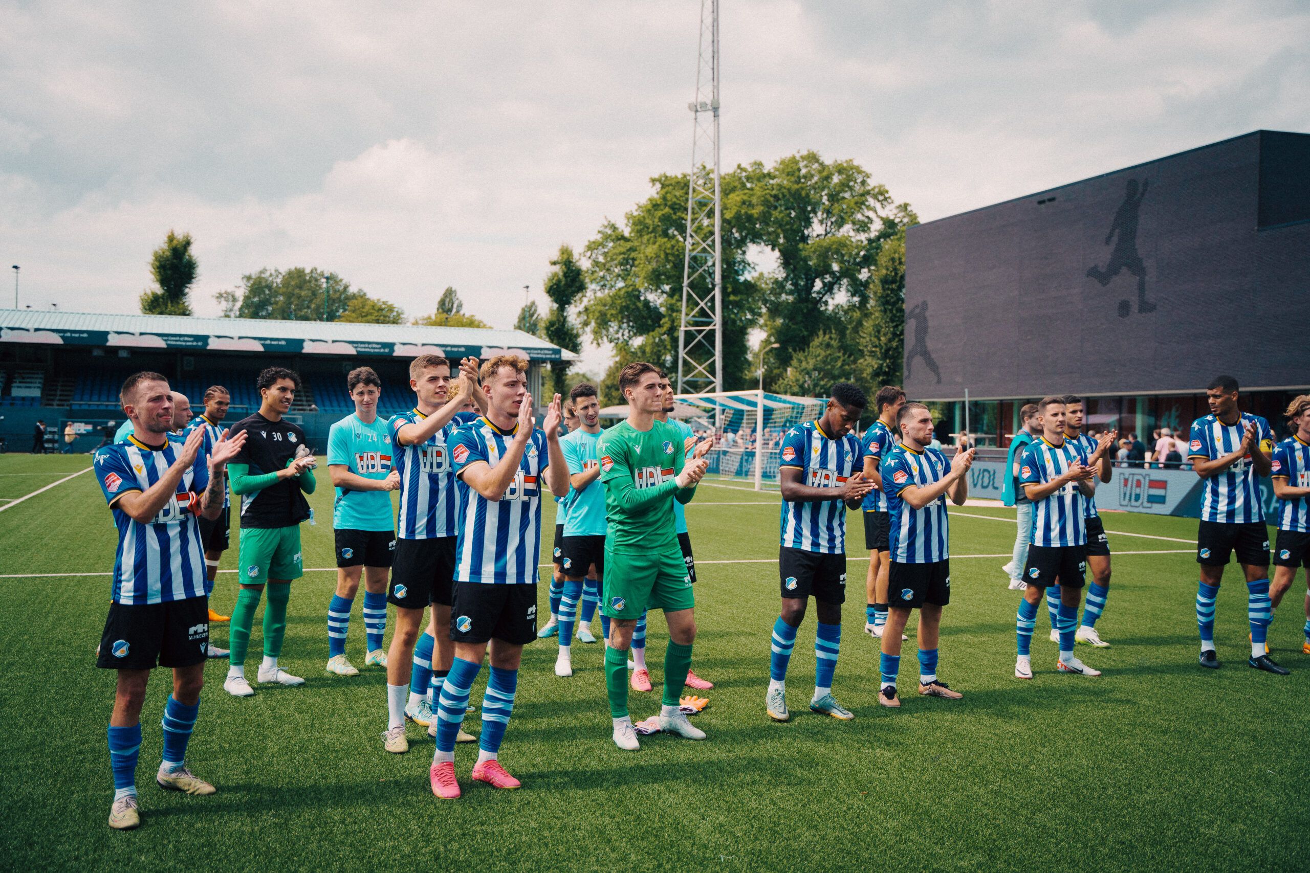 Club van / Juichen - FC Eindhoven