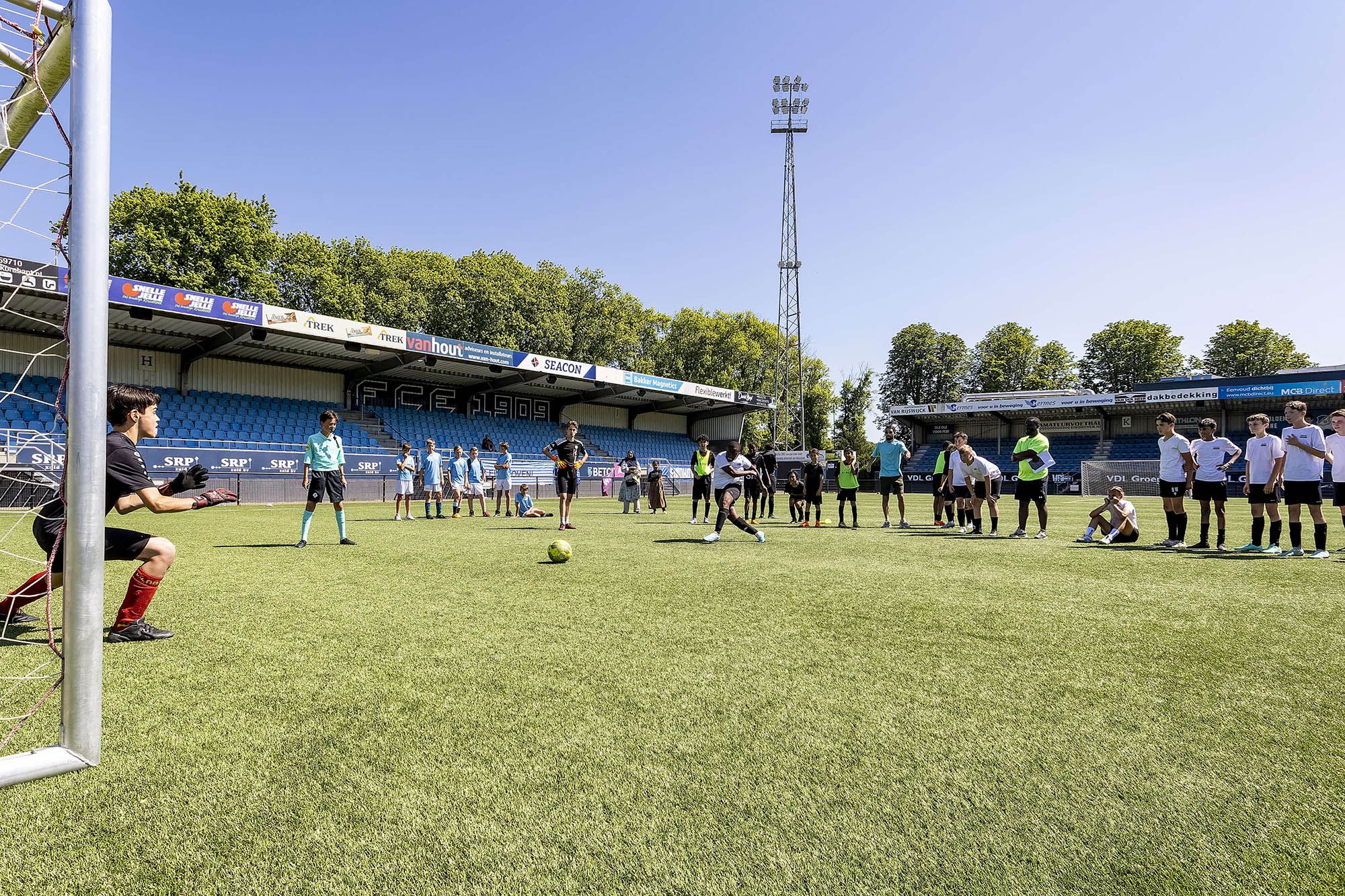 ASML Schoolvoetbaltoernooi - FC Eindhoven