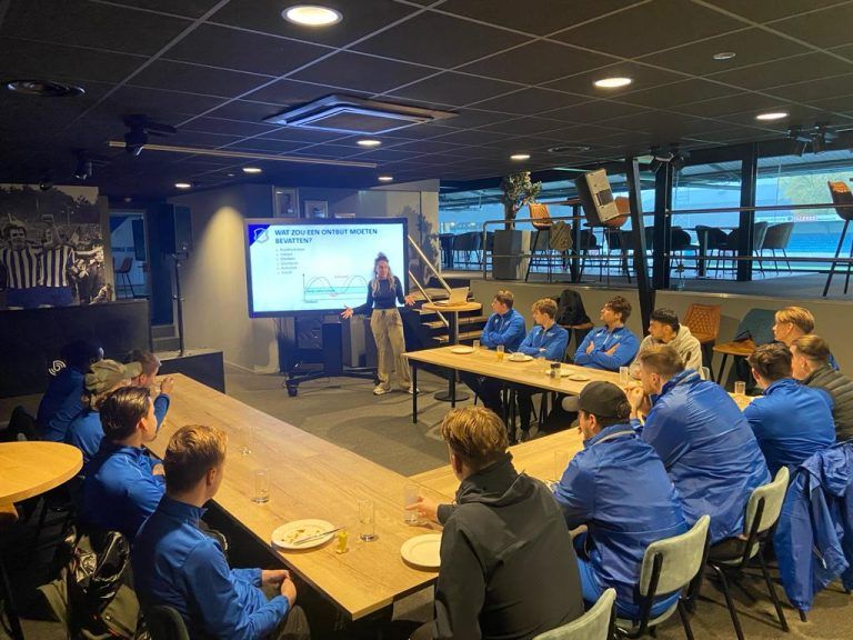 Maandbericht November - FC Eindhoven
