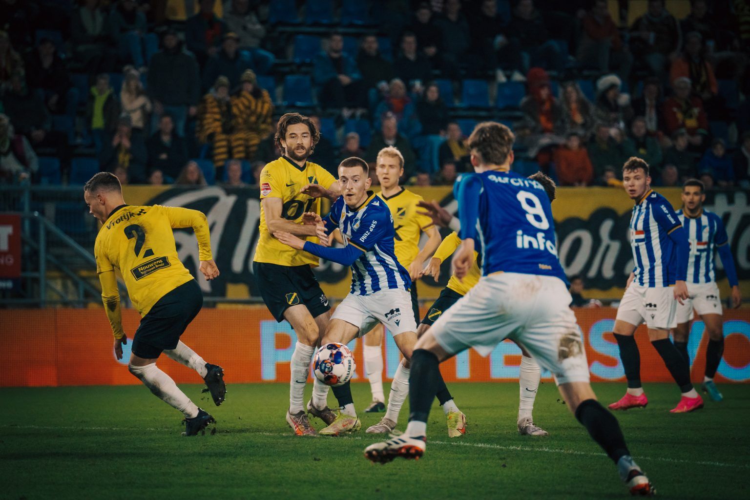 Sterke comeback levert een punt op in Breda - FC Eindhoven