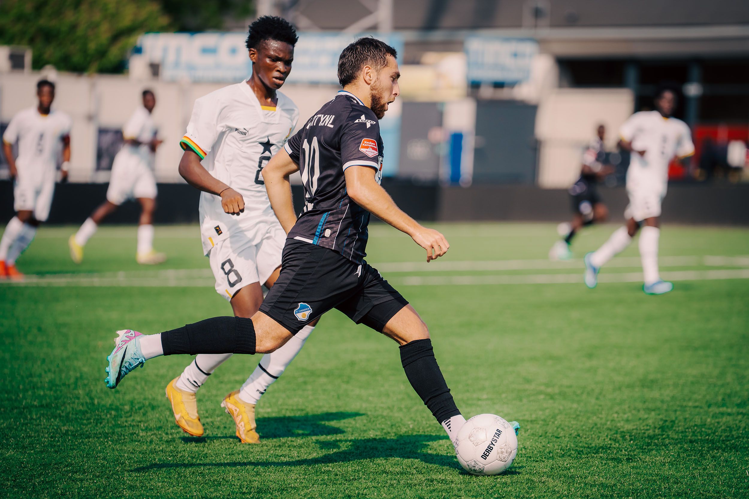 Degelijke blauwwitte overwinning over Ghana O20 - FC Eindhoven