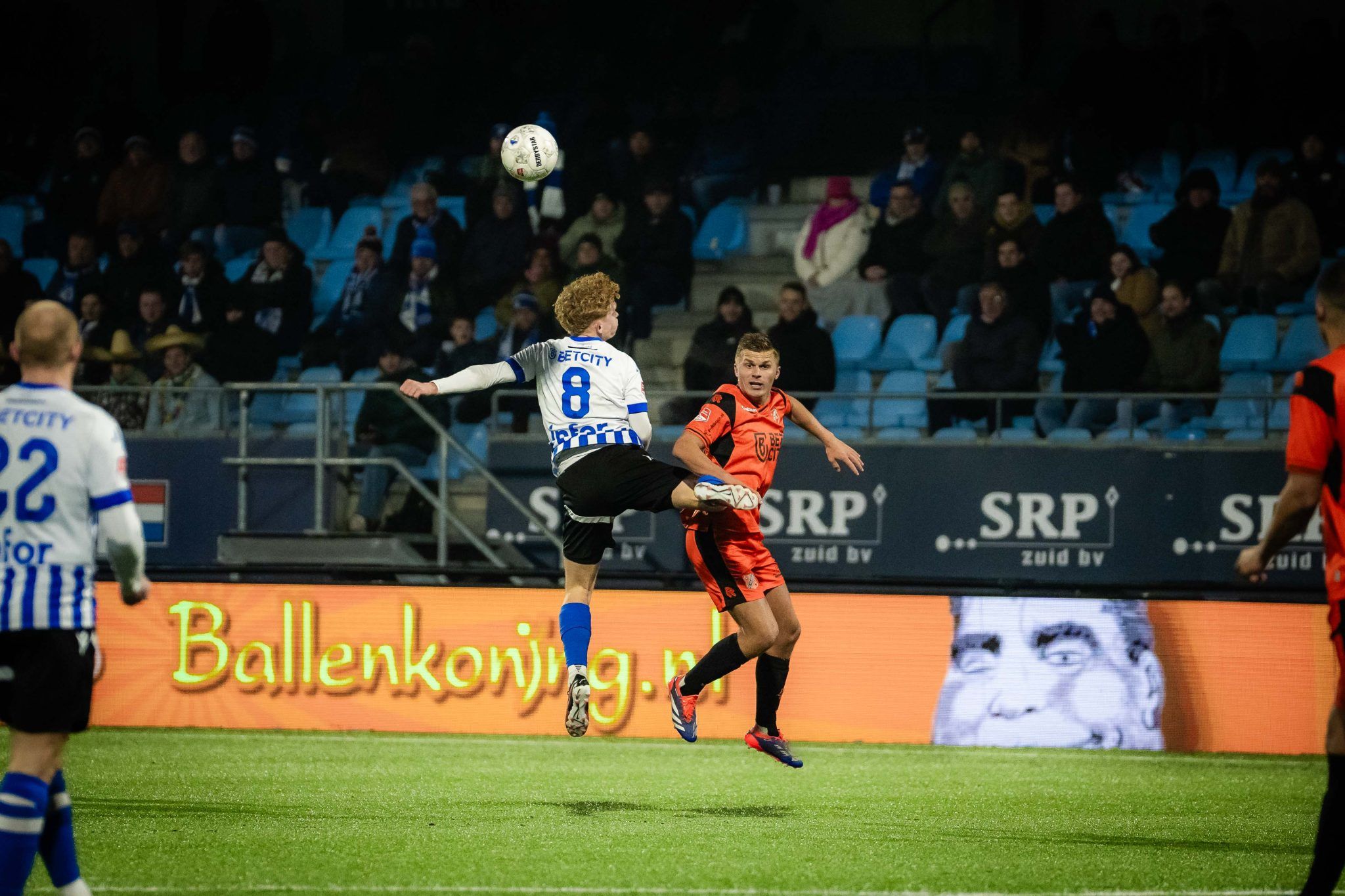 IJskoude start voor FC Eindhoven tegen de koploper - FC Eindhoven
